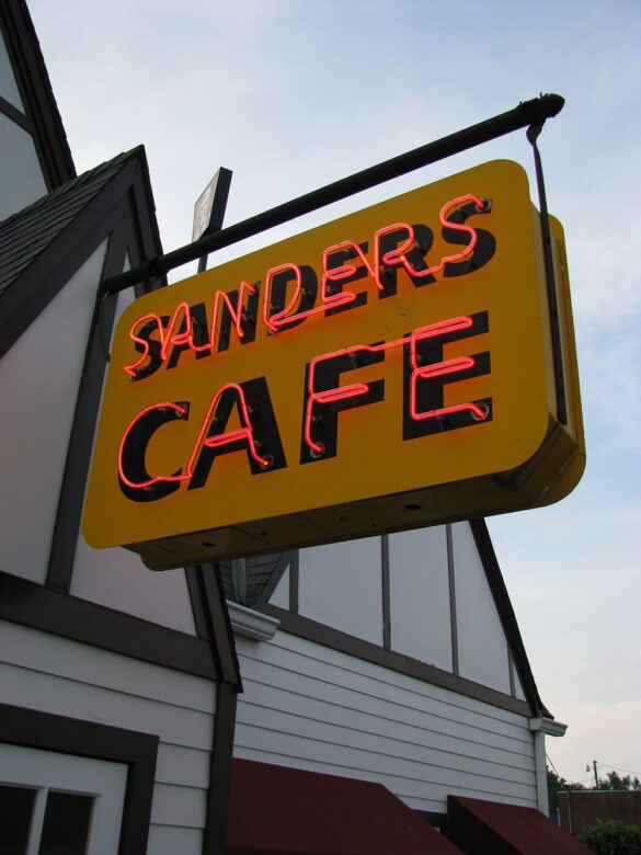 Harland Sanders Cafe and Museum - Amazing America