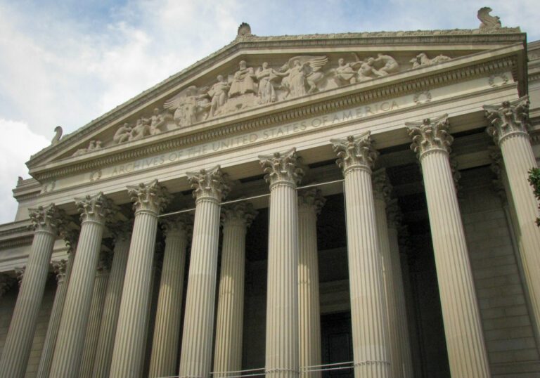 National Archives Building - Amazing America